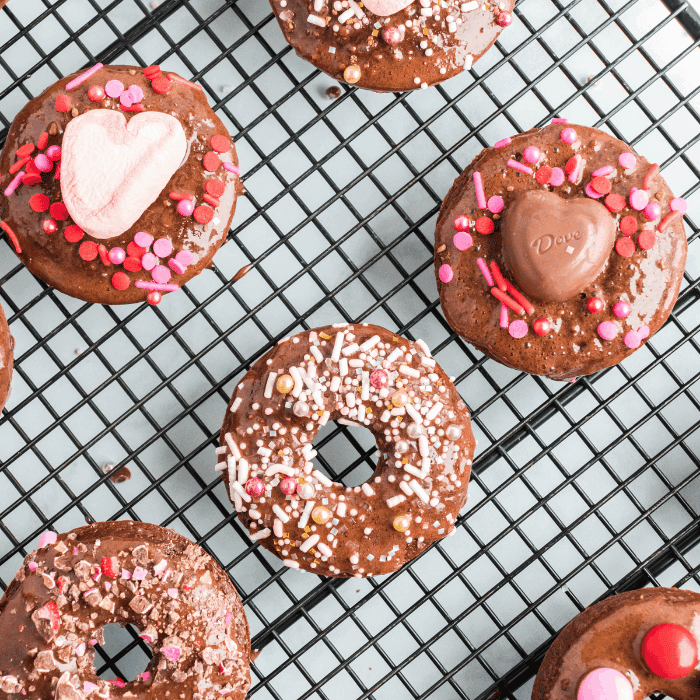 2 Ingredient Valentine's Day Baked Donut Recipe | Home Fresh Ideas