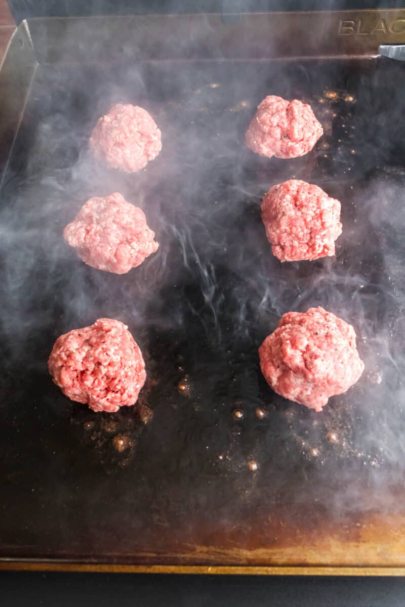 Blackstone Griddle Juicy Smash Burger Recipe – Home Fresh Ideas